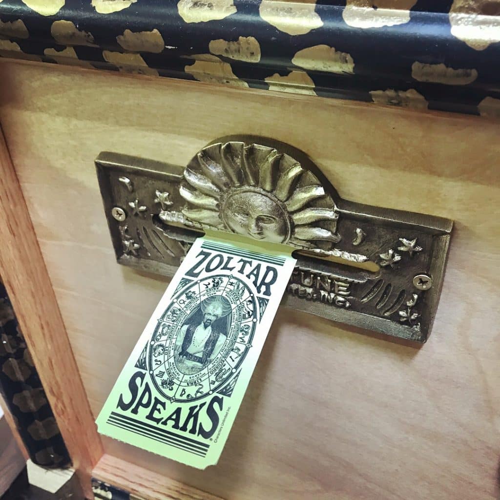 Fortune Ticket Plate - Characters Unlimited